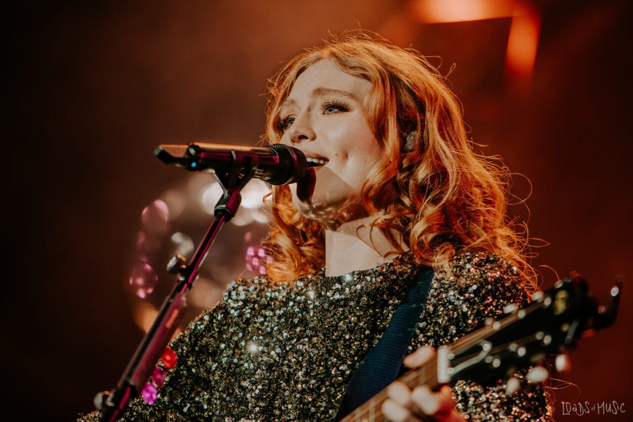 Concert Pictures: Passenger & Freya Ridings at Baloise Session
